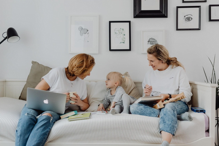 5 Essential Online Security Tips for Moms - The Run Time