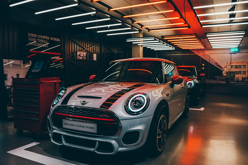 Is a Mini Cooper the Right Ride for You? Pros and Cons - The Run Time